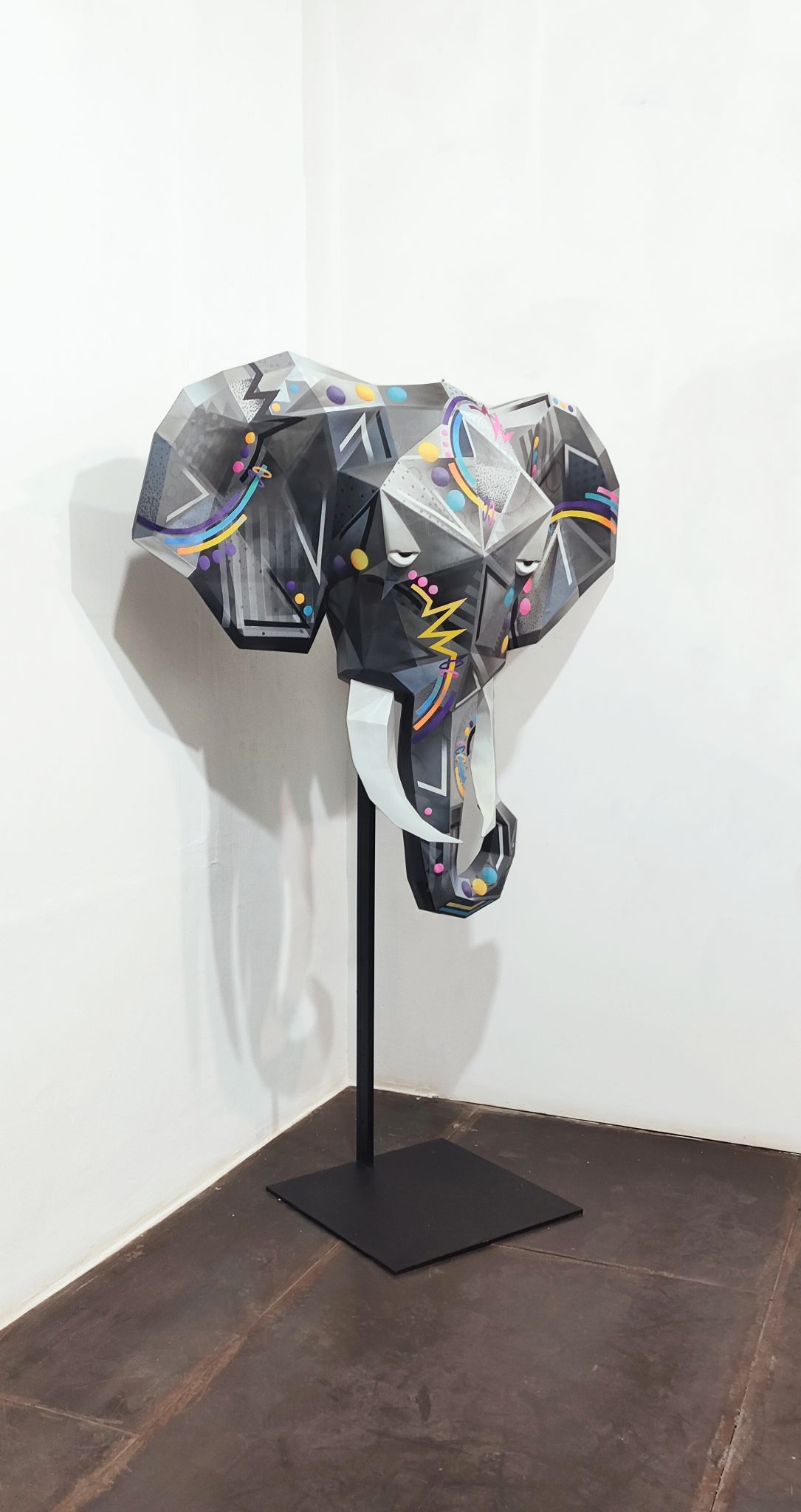 Tim Marsh - Elephant in the room - Artevistas gallery